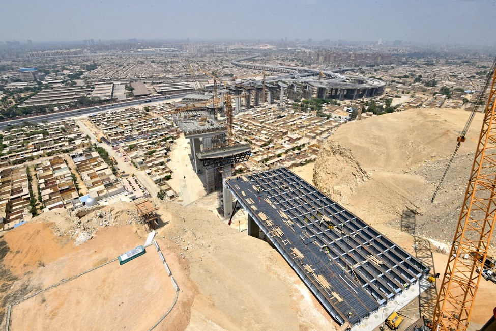 Construction of El-Mokattam Bridge to link Al-Hadara Axis and Autostrad ...