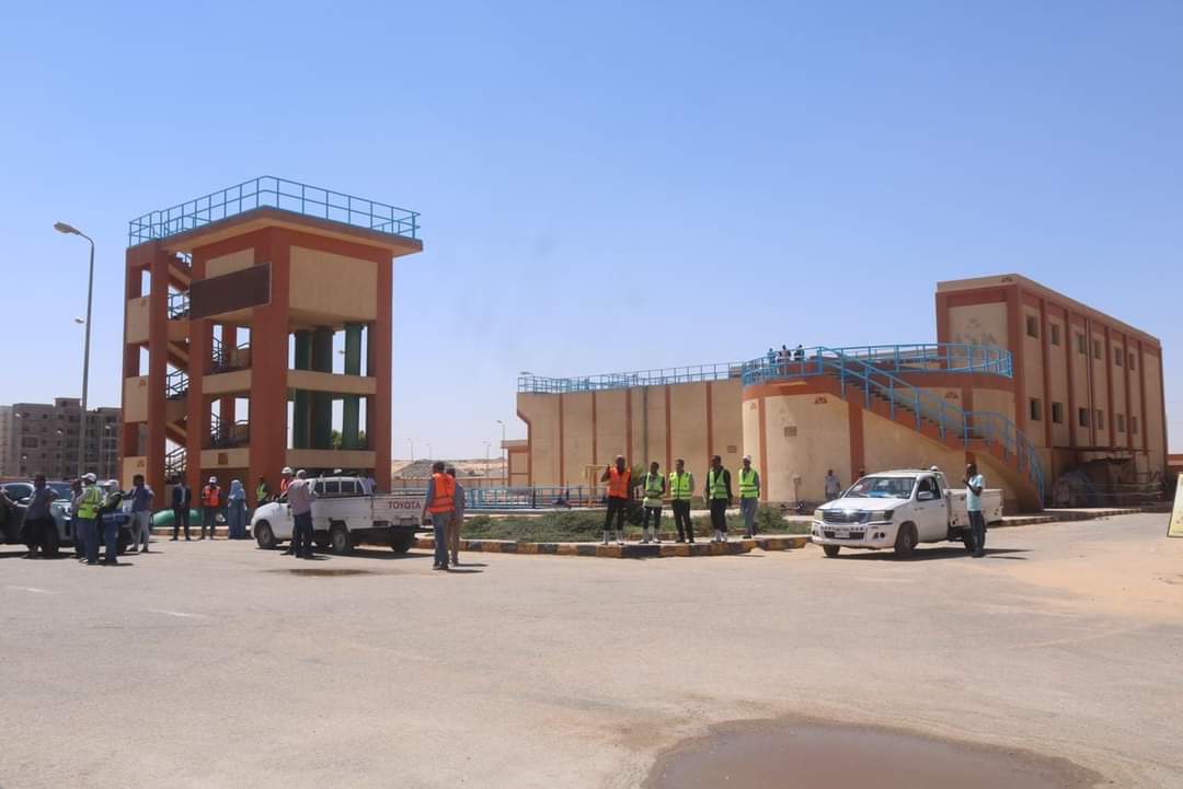 Minister of Housing inspects work progress in New Aswan Drinking Water ...